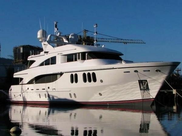 SEA SHELL Yacht Charter Details, Fittipaldi | CHARTERWORLD Luxury ...